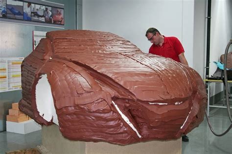 สีพ่นสีอีพ็อกซี่สีน้ำตาลสำหรับวางบนพื้นผิว